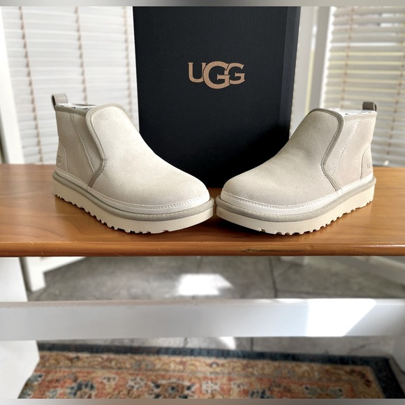 UGG | Shoes | Ugg Neumel White Cap Pull On Boot | Poshmark